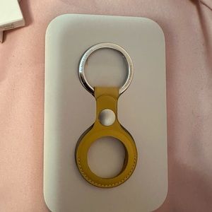 Apple | Cell Phones & Accessories | Nib Apple Airtag Only Leather Key ...